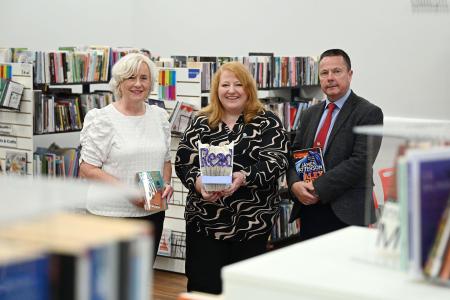 Long marks Book Week in prison library visit | Department of Justice